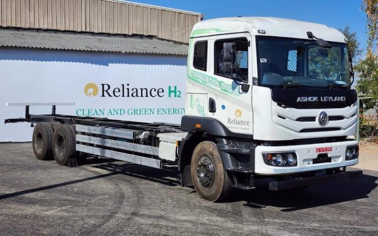 Understanding the H2-ICE technology for sustainable heavy-duty vehicles ...