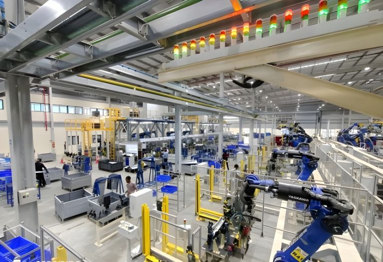 Mahindra Accelo: From steel trading to tier-0.5 supplier to automotive ...